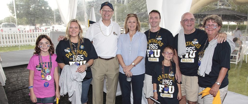 Roar Lounge tickets on sale now – Alumni News